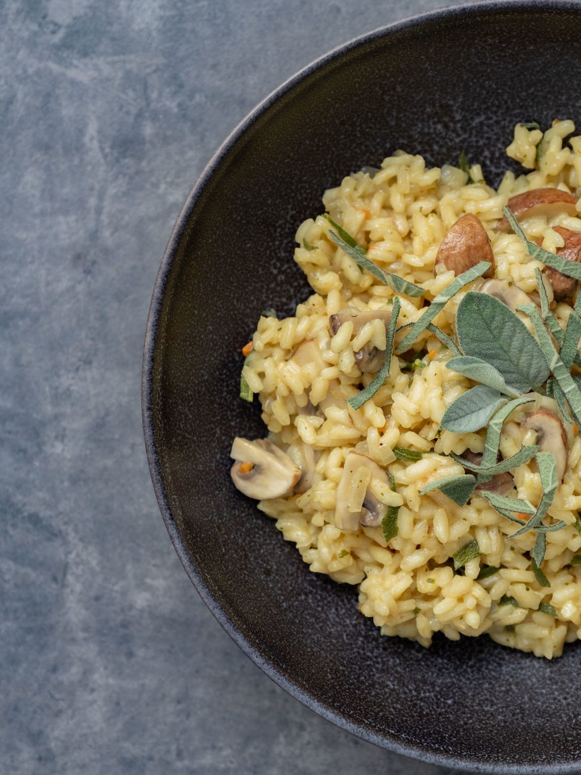 Rezept: Champignon-Risotto mit Salbei - ABOUT FUEL