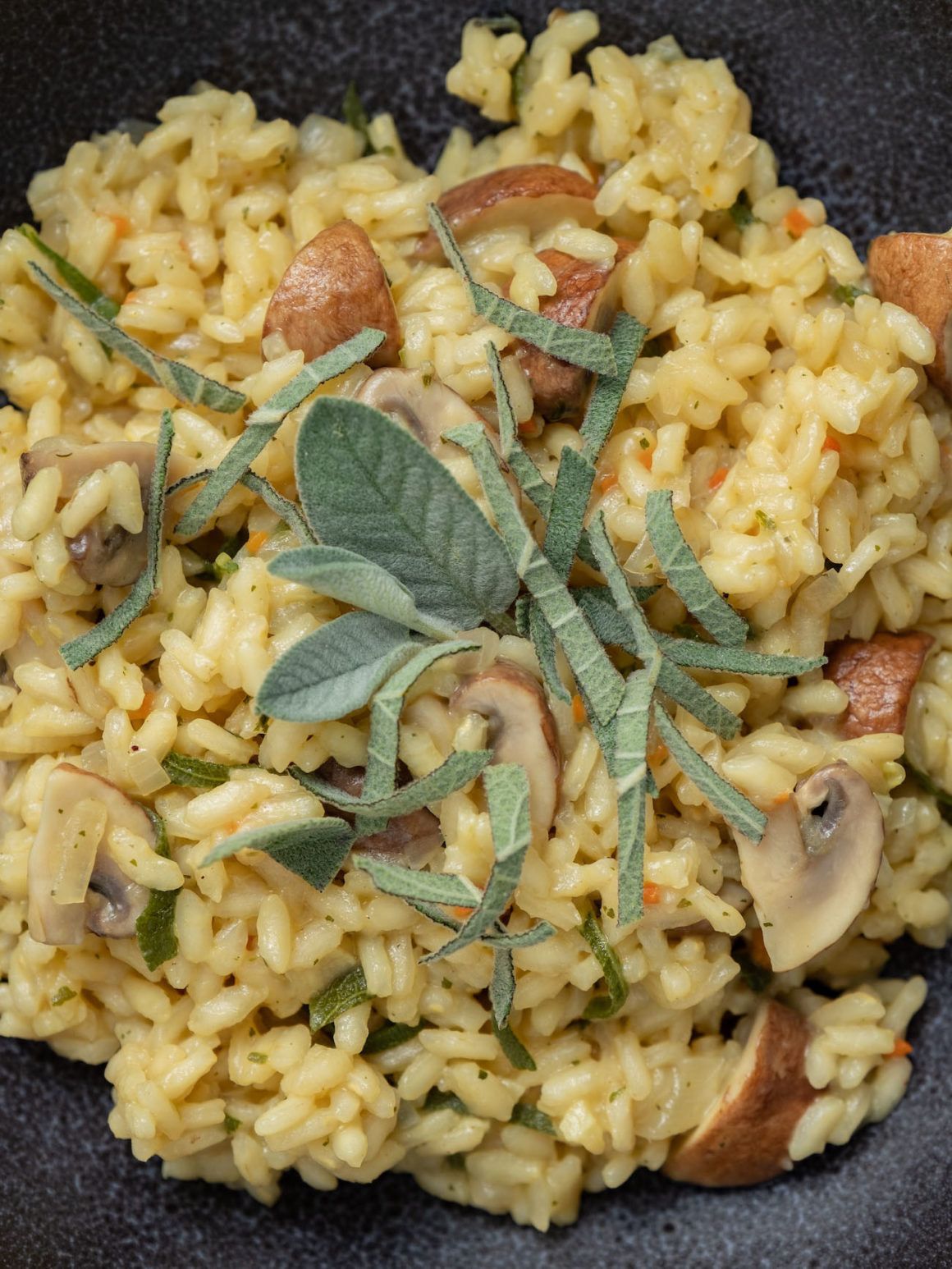 Rezept: Champignon-Risotto mit Salbei - ABOUT FUEL